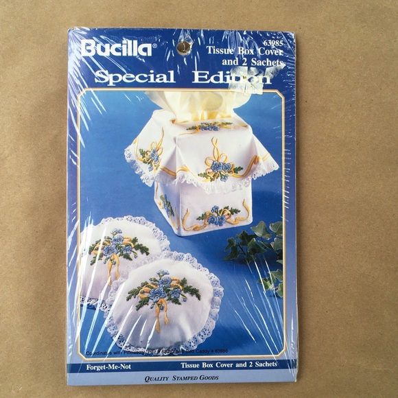 Bucilla | Other | Bucilla Special Edition 63985 Tissue Box Cover And 2 ...